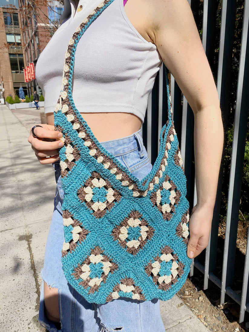 Crochet Pattern - Granny Square Tote Bag – The Crocheting
